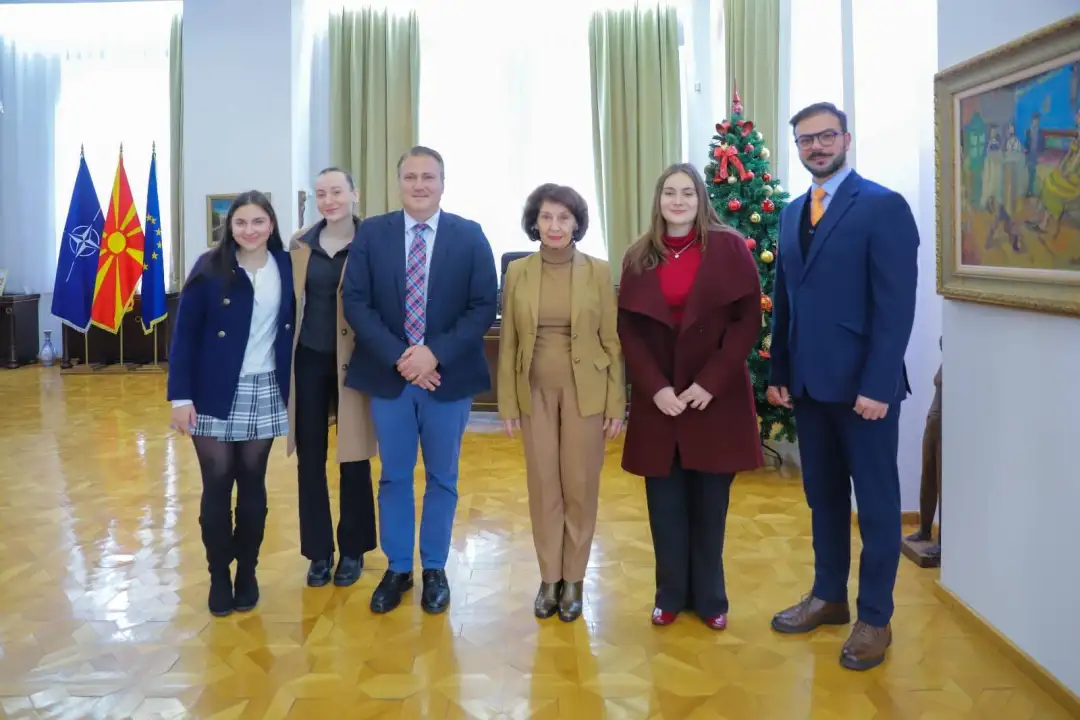 Претседателката Сиљановска Давкова го прими потпретседателот на Обединетата македонска дијаспора