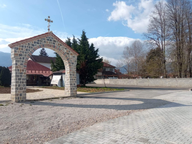 Направен нов паркинг за црквата Свети Атанасиј во тетовска Брвеница