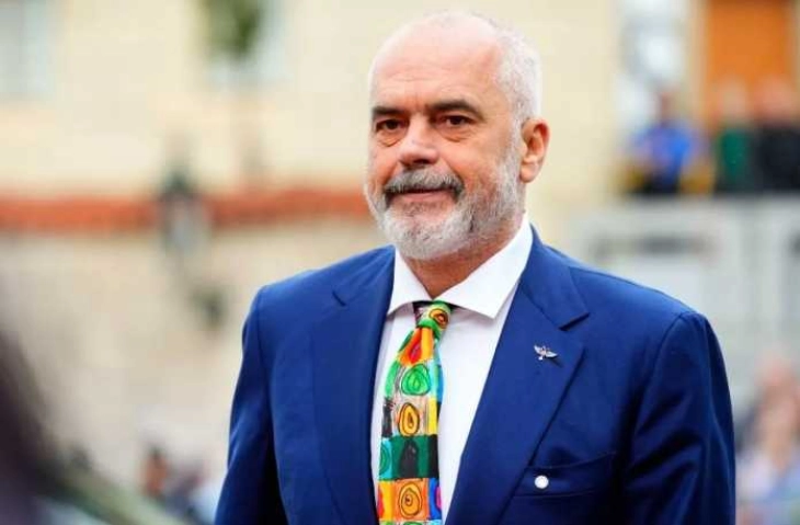 Рама Договорот за прифатни центри за мигранти не го потпишавме за да влеземе во ЕУ туку да и