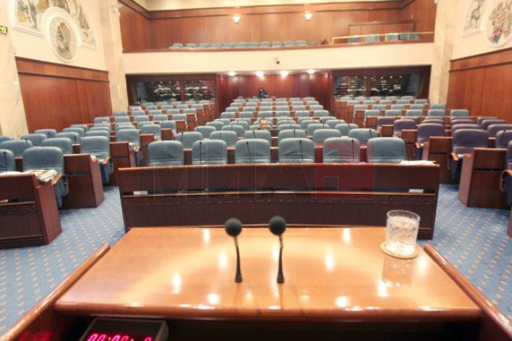 Собранието до 2 септември ќе заседава само за итни потреби пратениците од утре на одмор