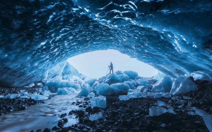 Two missing, two injured in ice cave collapse in Iceland