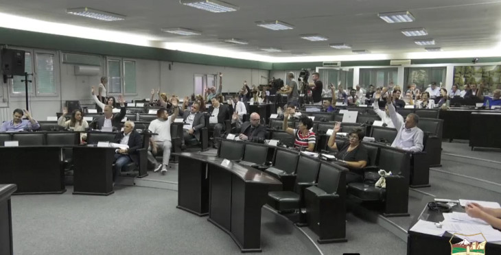 Советниците ја изгласаа Програмата за дополнителни активности на ЈП ...