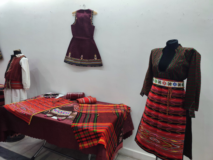 Изложба на ракотворби во Домот за култура „Иван Мазов Климе во Кавадарци