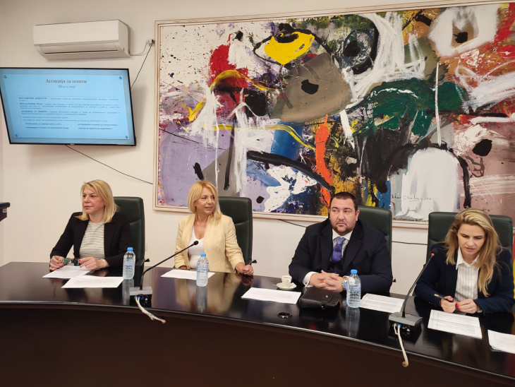 Информативен караван на Агенција за пошти во Кавадарци граѓаните да ги